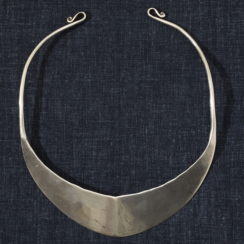 Silver neck torque (hasuli) - Tribal Routes
